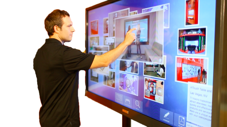 Papan Informasi Digital MITRATEK – MITRATEK